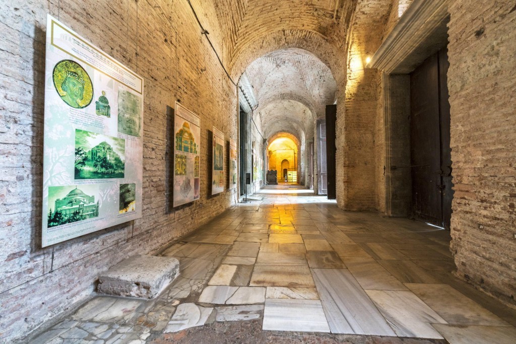 Narthexes » Hagia Sophia